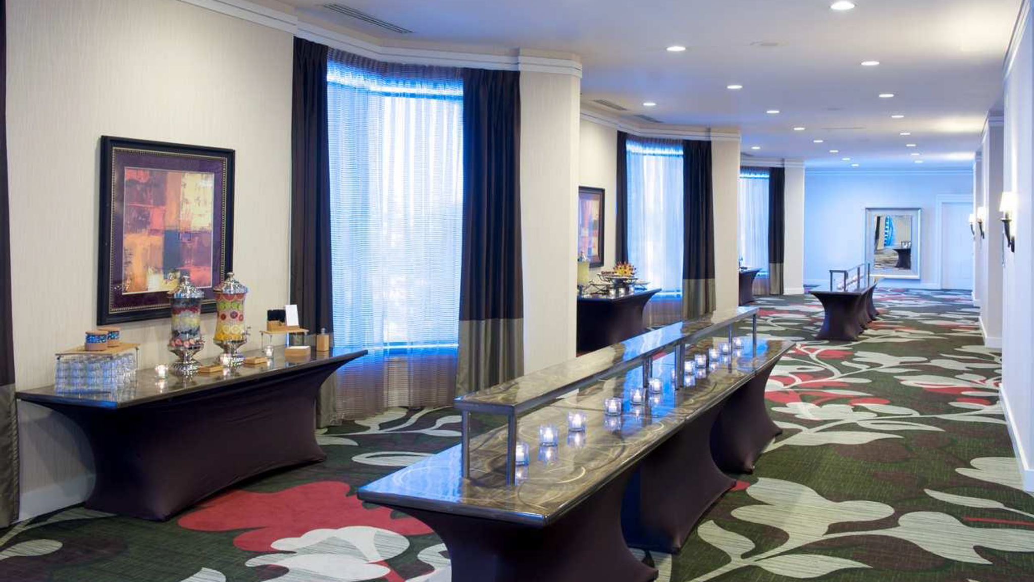 Hotel – CONsole Room